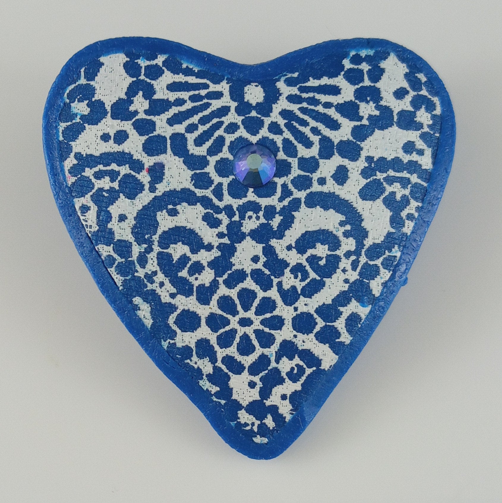 Large Lace Snaps in Royal Blue & White - Assorted Styles | 2 Good Claymates